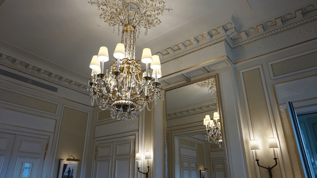A exclusiva suite Coco Chanel no Ritz | Bem in Paris